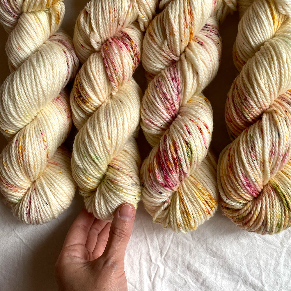 RAINBOW CONFETTI Superwash Merino– fluffwear